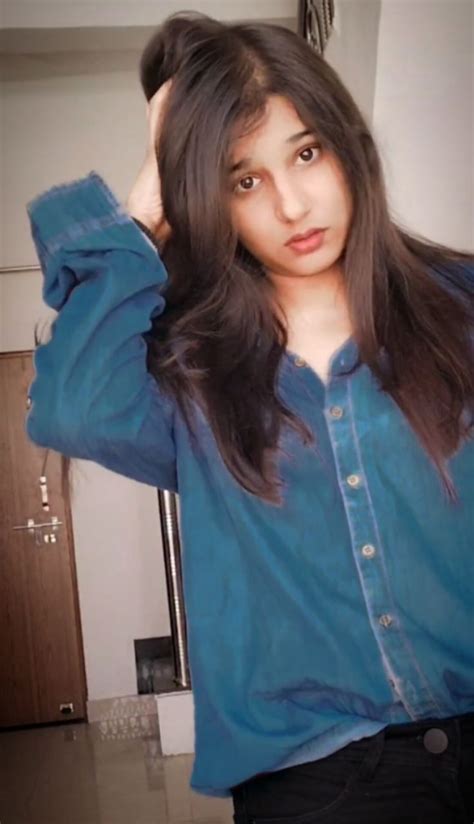 Young Social Girls Added A New Photo Young Social Girls