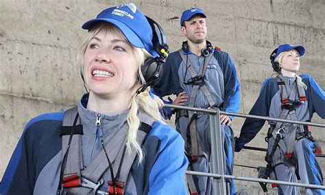 Carly Rae Jepsen And Her Beau Cole Mgn Look Smitten As They Do The