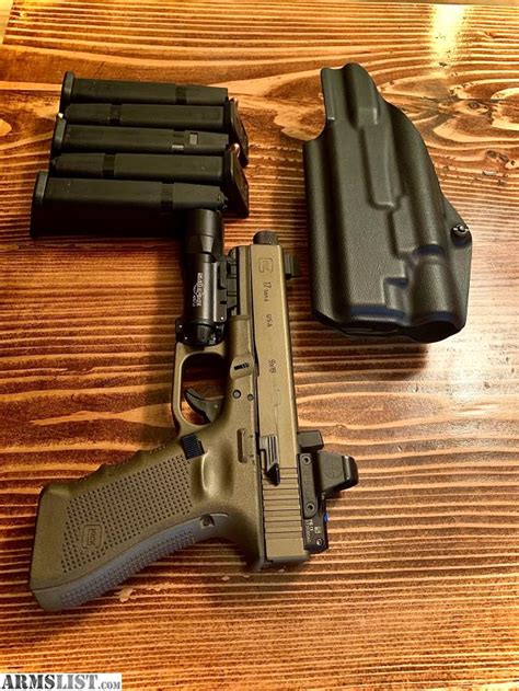 ARMSLIST For Sale Glock FDE W Extras