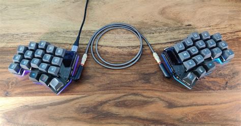 Fifi Split Keyboard Drop