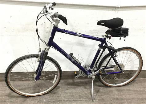 Lot - Trek Navigator 400 Men's Mountain Bike