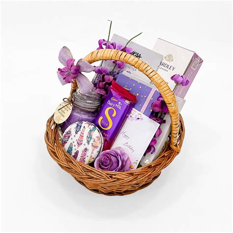 Ultimate Birthday Celebration Hamper Luxury T Set