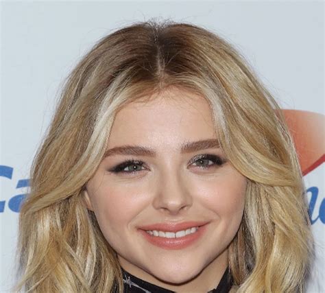 👩 Chloe Grace Moretz Tannleger Gamle Nye Før Og Etter
