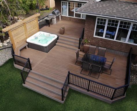 Trex Decking With A Hot Tub Inset And Trex Benches