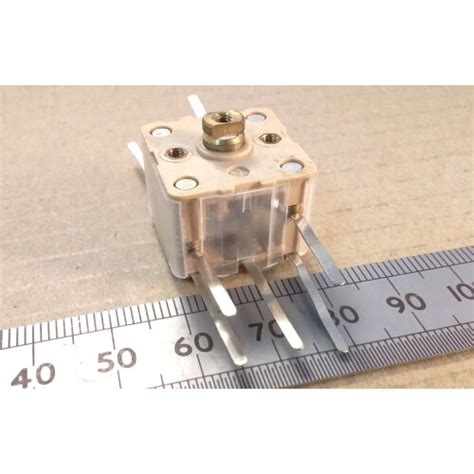 Quad Gang Am Fm Variable Capacitor 266pf X 2 And 20pf X 2 500pf On Onbuy