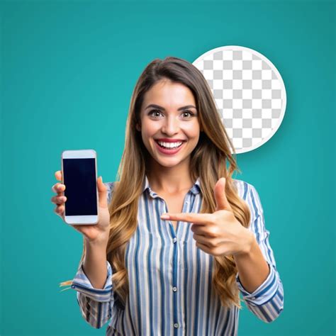 Garota Morena Excitada Sorrindo Espantada E Apontando Para A Tela Do Smartphone PSD Premium