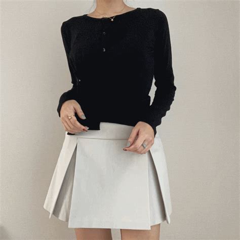 존예핏 여리핏 보장 섹시 유니크 옆트임 옆단추 라운드넥 랩니트가디건 에이블리