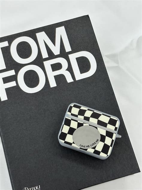 체커보드 미러 에어팟케이스 에이블리