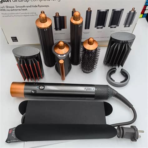 Чим відрізняється оригінальний фен та стайлер Dyson від підробки