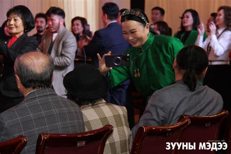 Фото Гоцлол дууны анги 70 нас хүрлээ