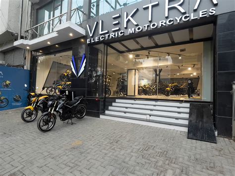 Teen Talwar Showroom Vlektra