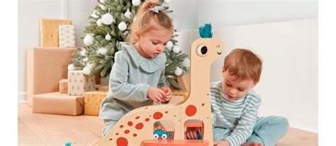 Janod - French specialist in wooden and cardboard toys