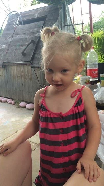 Маленькая девочка рассказывает как встретить настоящую любовь Youtube