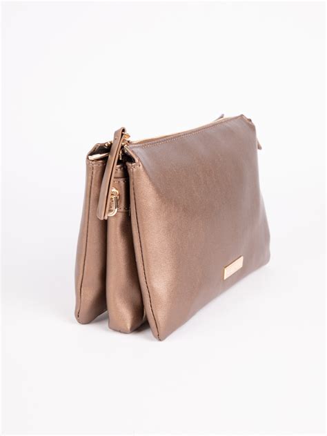 Cartera Sandy — Daniel Cassin Cartera Sandy — Daniel Cassin