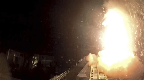 САЩ и Великобритания нанесоха масирани въздушни удари срещу хусите в Йемен ВИДЕО Nova