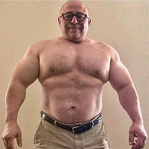 Beefy Muscle Dad Gmuscle1965 Pb0opxf1nn1zigshid1hj9uzlmdnyxj