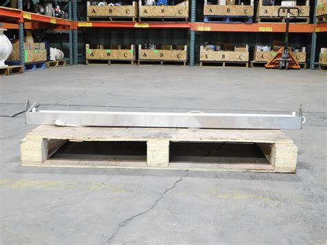 Guth Lighting Ss8104120u Surface Mount Fixture Gpm Surplus