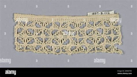 fragment medium linen technique grid of withdrawn element with