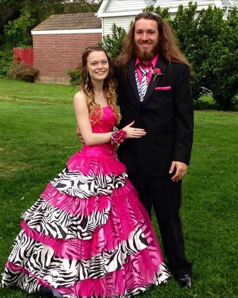 Pin By Daryn On Fashion Prom Outfits Prom Dress Inspiration 2000s