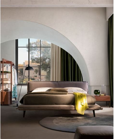 Łóżko Piuma Natuzzi Italia