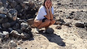Brunette Yo Babe Pee And Hives Oral Sex In Public Campaigning XNXX COM
