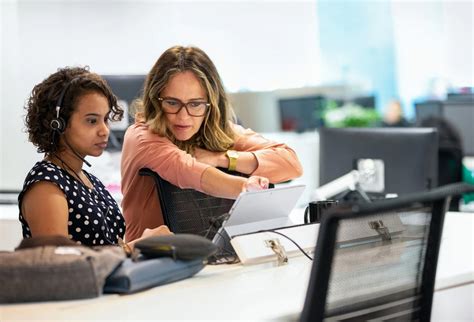 B Ng Gi Windows Enterprise B N Quy N Mso