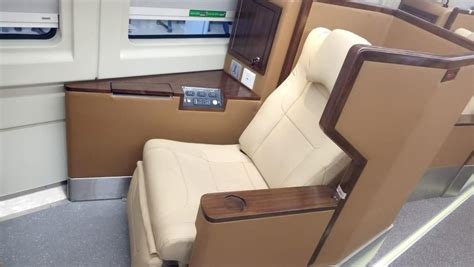 Ini Dia Penampakan Kereta First Class Bertarif Rp 1 Juta