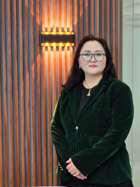 Батсайхан Монгол Улсад сэтгүүлзүйн салбар үүсэж хөгжсөний 112 жилийн ойн баярын мэнд ээ Facebook