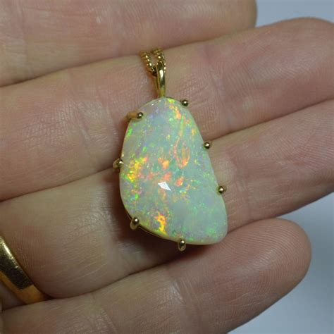 18ct Gold Large Australian Opal Pendant Coober Pedy Opal Necklace Etsy