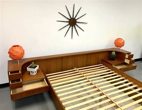 Sold Vintage Mid Century Danish Modern Teak Queen Platform Bed With