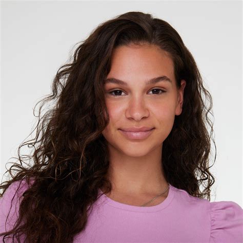 Essence Poreless Partner Primer Online Entdecken