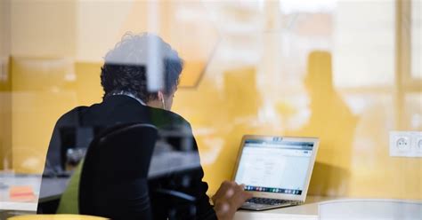 llama vs gpt comparing open source versus closed source ai development