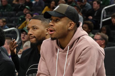 Bucks Giannis Antetokounmpos Latest T To Damian Lillard Could