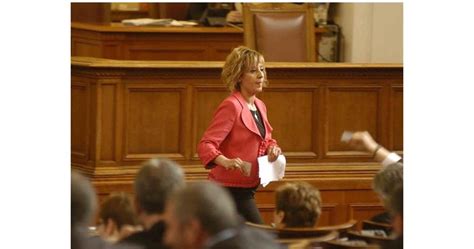 Ускоряват достъпа до безплатни лекарства