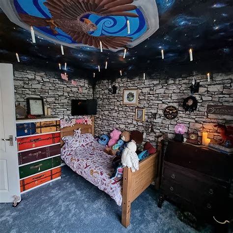 Harry Potter Bedroom Wallpaper Uk At Isla Lascelles Blog