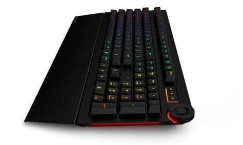 Das Keyboard Q5: Cloud und RGB-LEDs machen Tasten zum Display ...