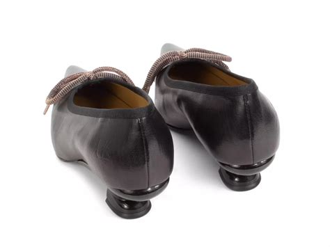 Anita Black Pointed Pumps With A Bow Fluevog Shoes