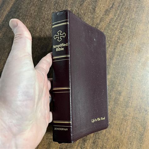 Amplified Classic 1987 Bible Standard Size Burgundy Bonded Leather