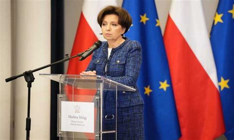 Polonya 2024te Asgari Ücreti İki Kez Artırmayı Planlıyor Paratic