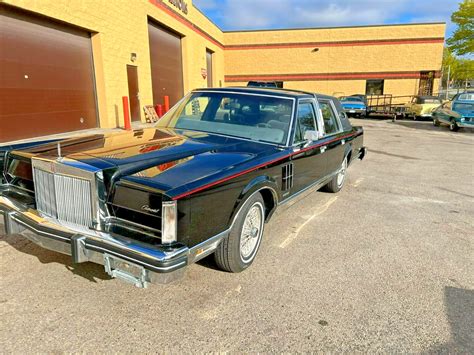 1983 Lincoln Town Car Signature Series For Sale