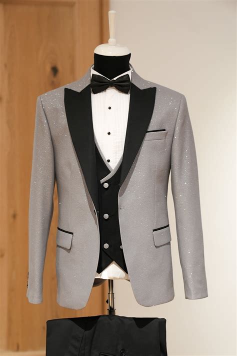 Sparkle Gray Tuxedo Suit Suitmen