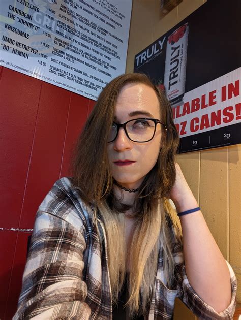 Bar Selfie Feeling Cute R Trans