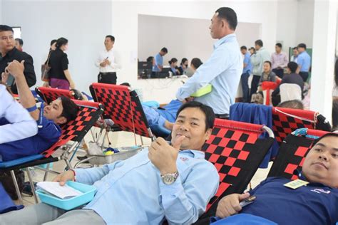 ກຳມະບານຄະນະໂຄສະນາອົບຮົມສູນກາງພັກເຂົ້າຮ່ວມບໍລິຈາກເລືອດຊ່ວຍເຫຼືອສັງຄົມ