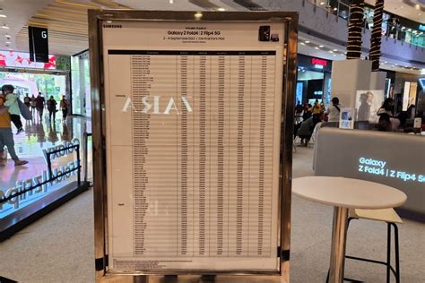 Foto Tukar Tambah Galaxy Z Fold 4 Atau Z Flip 4 Cek Harga Hp Samsung