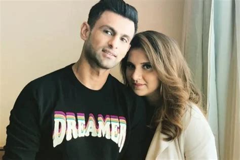 பலரையும் வியக்கவைத்த காதல் விவாகரத்தில் முடிந்தது ஜே வி பி நியூஸ்