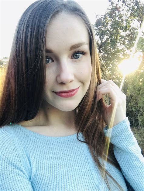 Cute Twitter Scrolller