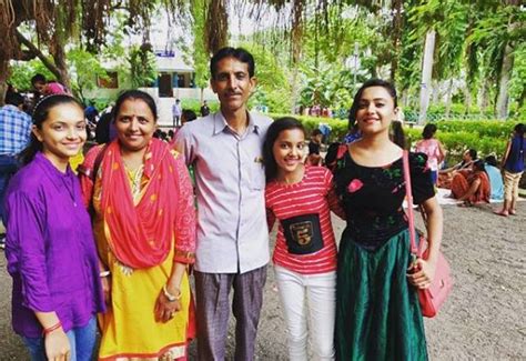 Nehal Vadoliya Height Age Boyfriend Husband Family Biography More Starsunfolded