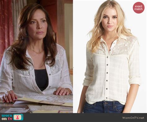 Wornontv Reginas White Lace Yoke Shirt On Switched At Birth