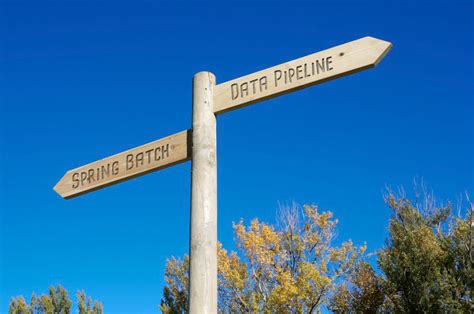 Spring Batch Vs Data Pipeline ETL Job Example Data Pipeline
