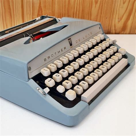 Brother Deluxe Typewriter Original Vintage T Typewriter World